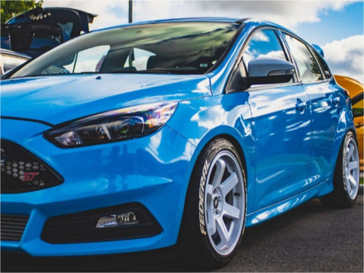 2016 Ford Focus Wheel Offset Nearly Flush Coilovers | 1953468 | Custom ...