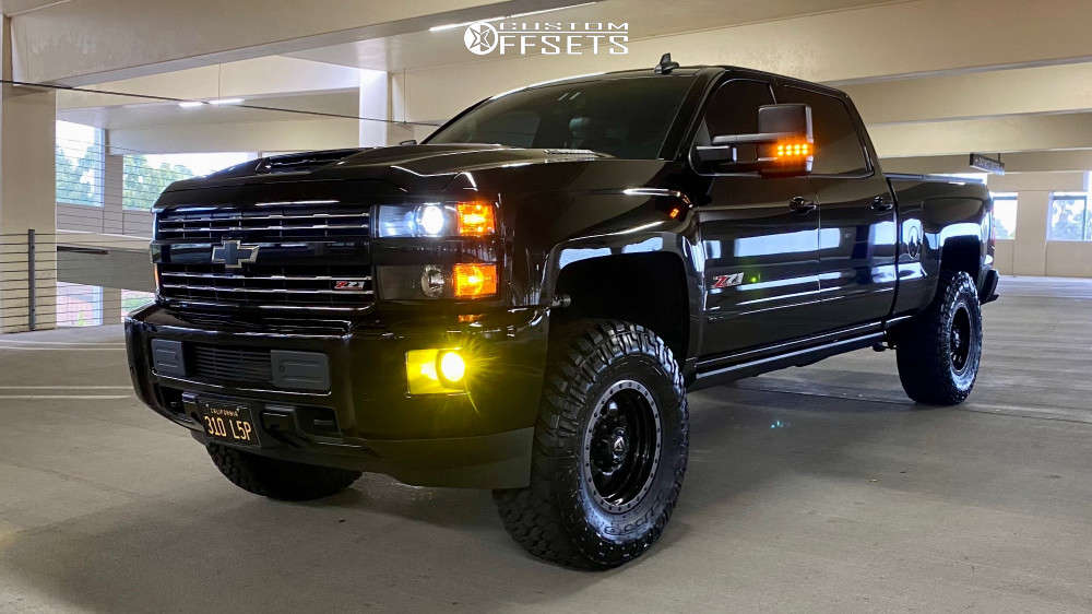 2019 Chevrolet Silverado 2500 HD with 18x9 20 Fuel Trophy and 37/12.5R18 Nitto Trail Grappler ...