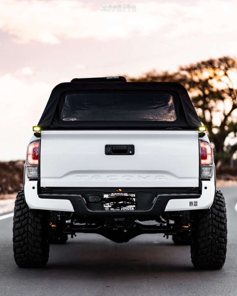 2020 Toyota Tacoma with 16x10 -38 Pro Comp Series 252 and 305/70R16 ...