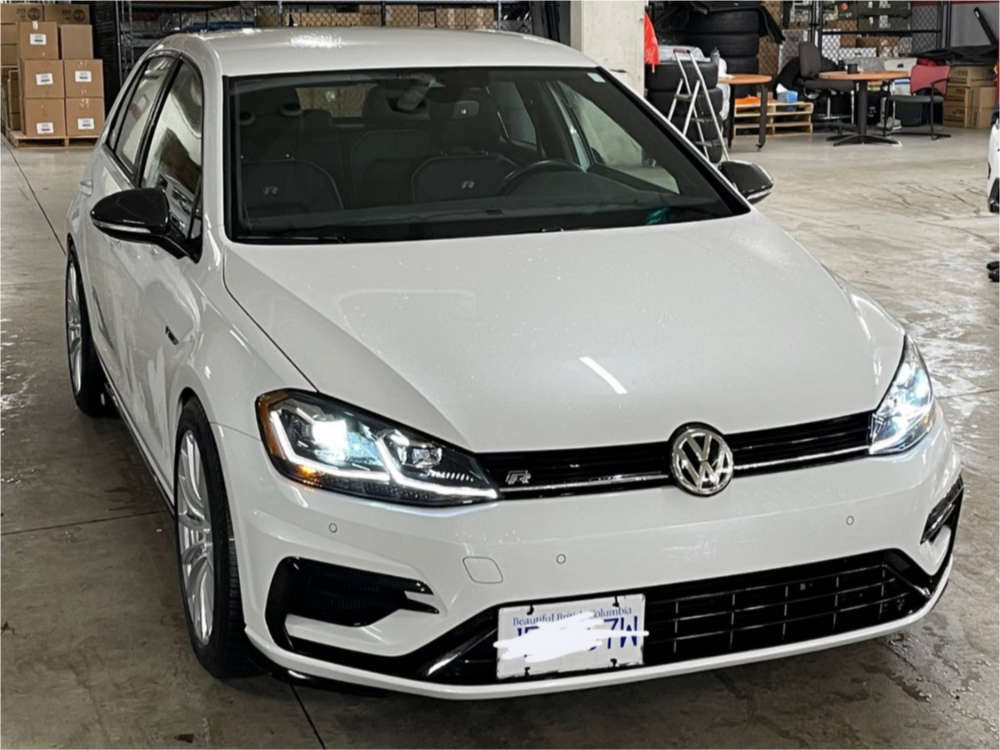 2019 Volkswagen Golf R with 18x8 30 OEM Wheels Style 619 and 225/45R18 ...