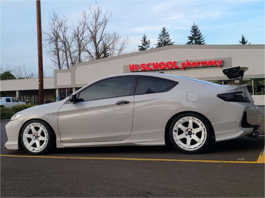 2017 Honda Accord with 19x8.5 40 Rotiform Kb1 and 255/35R19 Continental ...