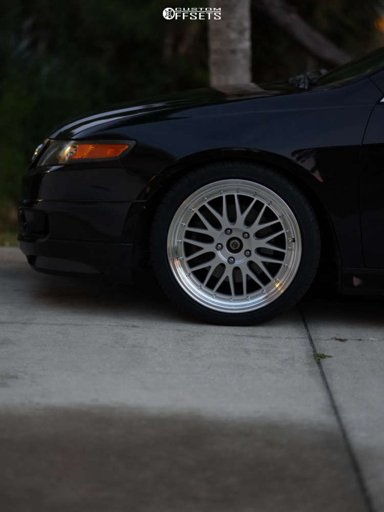 2006 Acura TSX with 18x8 35 Versus Racing Vs243 and 225/40R18 Vercelli ...