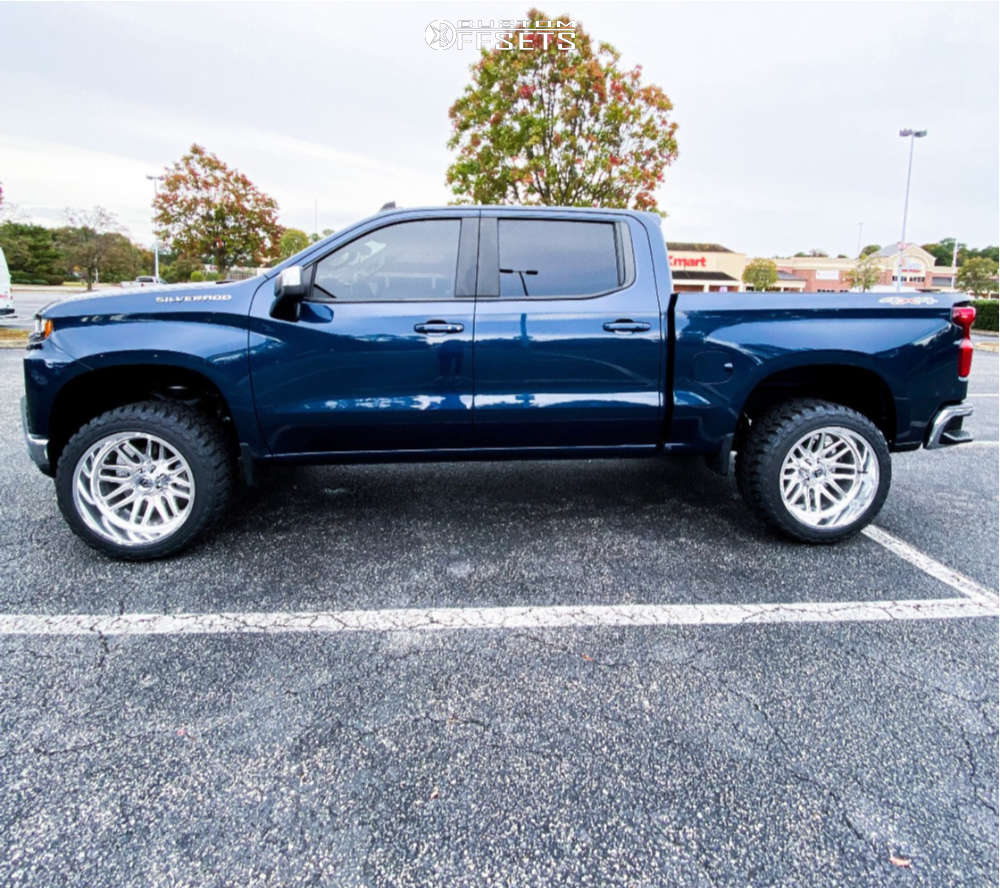 2020 Chevrolet Silverado 1500 with 22x12 -43 Fuel Ignite and 33/12.5R22 ...