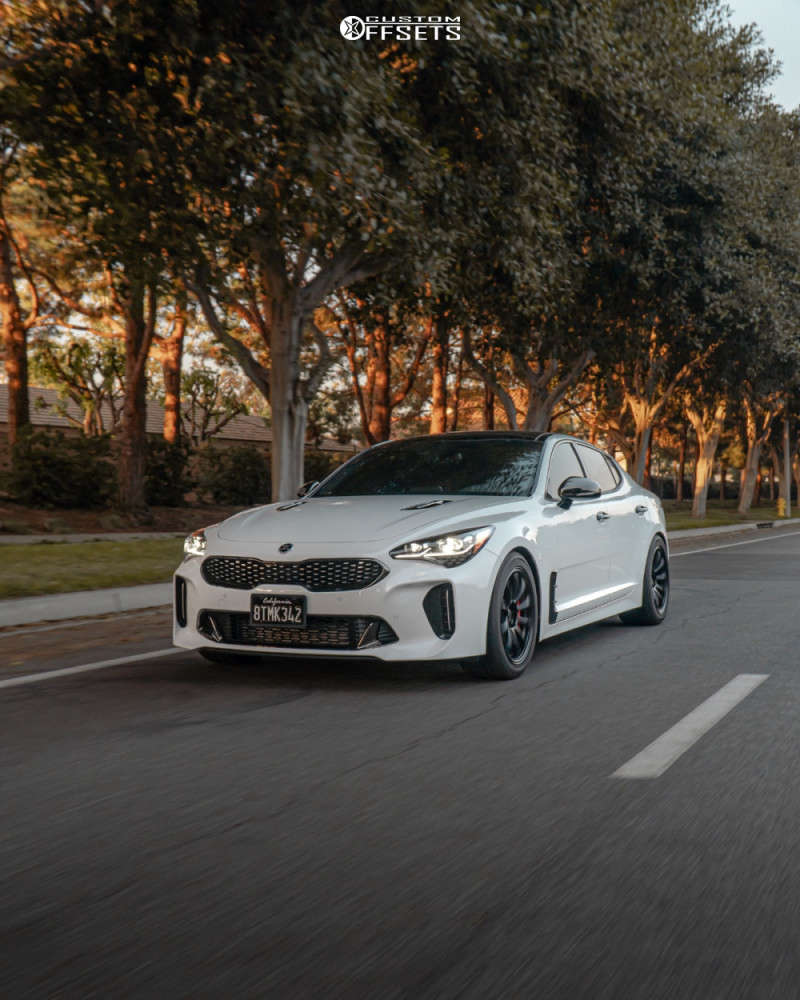 2021 Kia Stinger with 18x8.5 35 Superspeed Rf03rr and 245/45R18 ...
