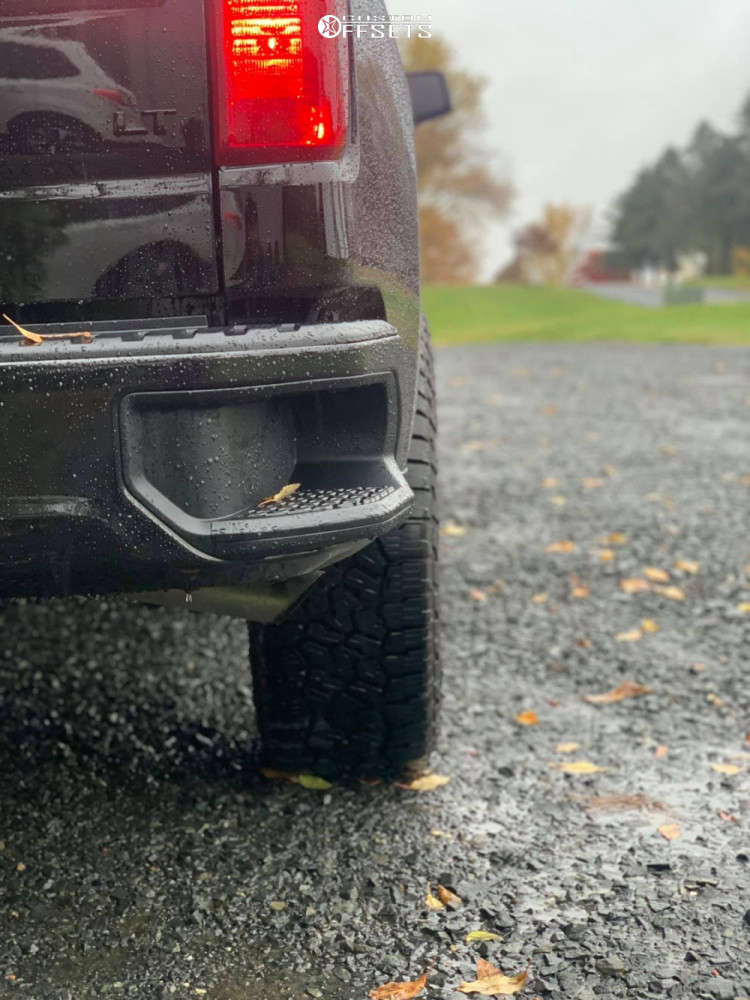 2021 Chevrolet Silverado 1500 with 20x9 20 Fuel Torque and 35/12.5R20 ...