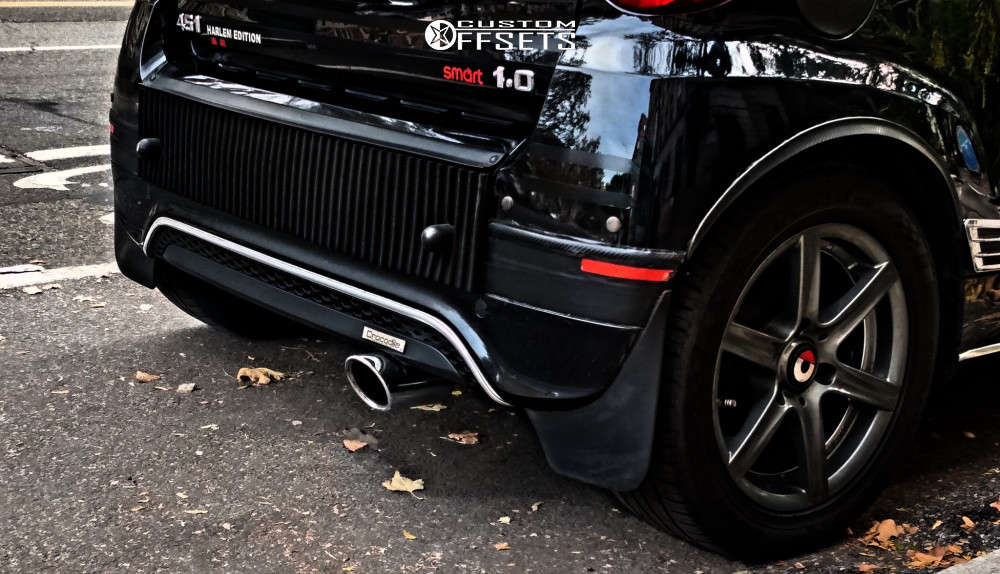 2014 Smart Fortwo with 15x5 20 Alutec Grip 3 and 185/55R15 Kumho Ecsta ...