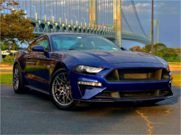 2020 Ford Mustang with 19x9.5 33 RTR Tech Mesh and 275/50R19 ...