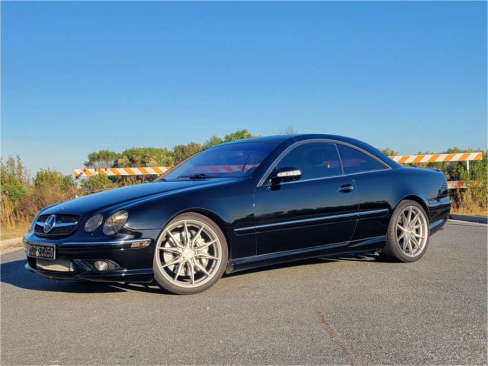 2003 Mercedes-Benz CL55 AMG Wheel Offset Nearly Flush Stock | 1964713 ...