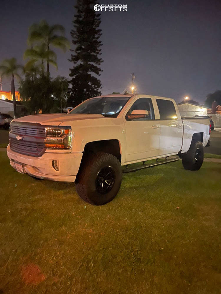 2018 Chevrolet Silverado 1500 with 17x9.5 12 Fuel Rebel and 35/12.5R17 ...