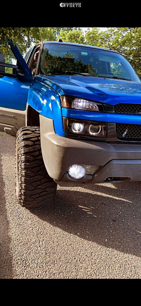 2005 Chevrolet Avalanche 1500 with 20x12 -51 ARKON OFF-ROAD Caesar and ...