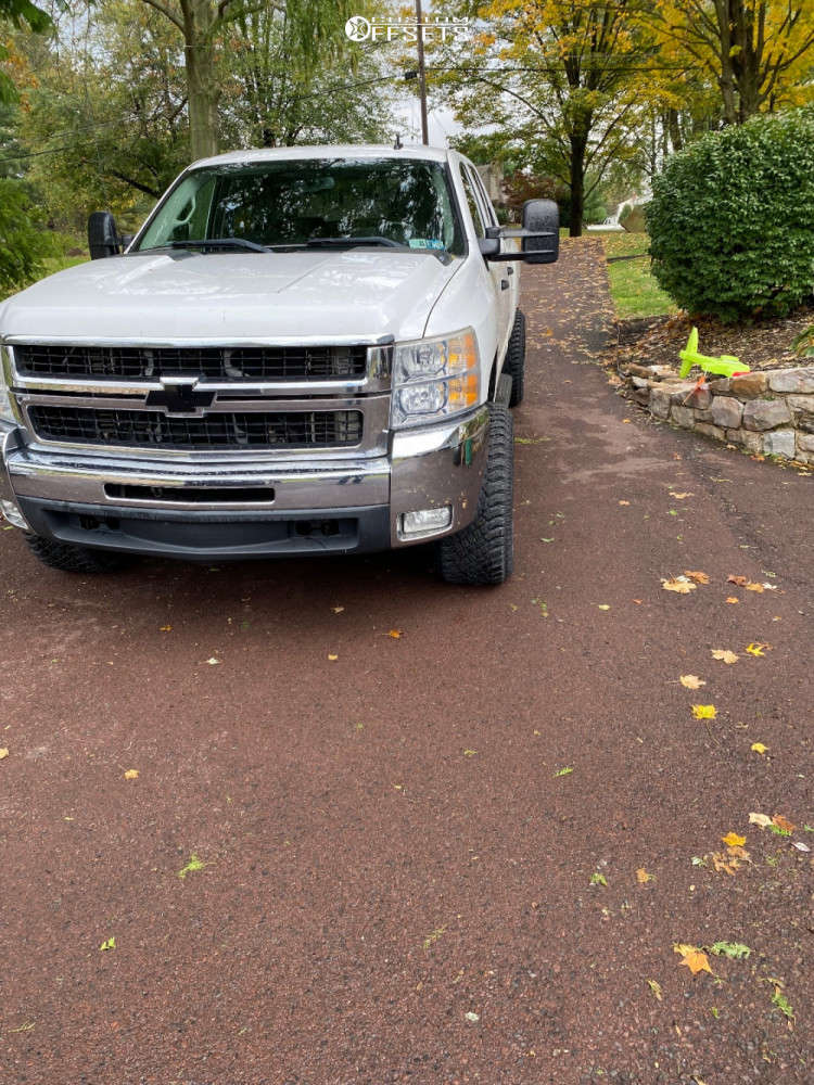 2009 Chevrolet Silverado 2500 HD with 20x12 -44 Hardrock Crusher and 33 ...