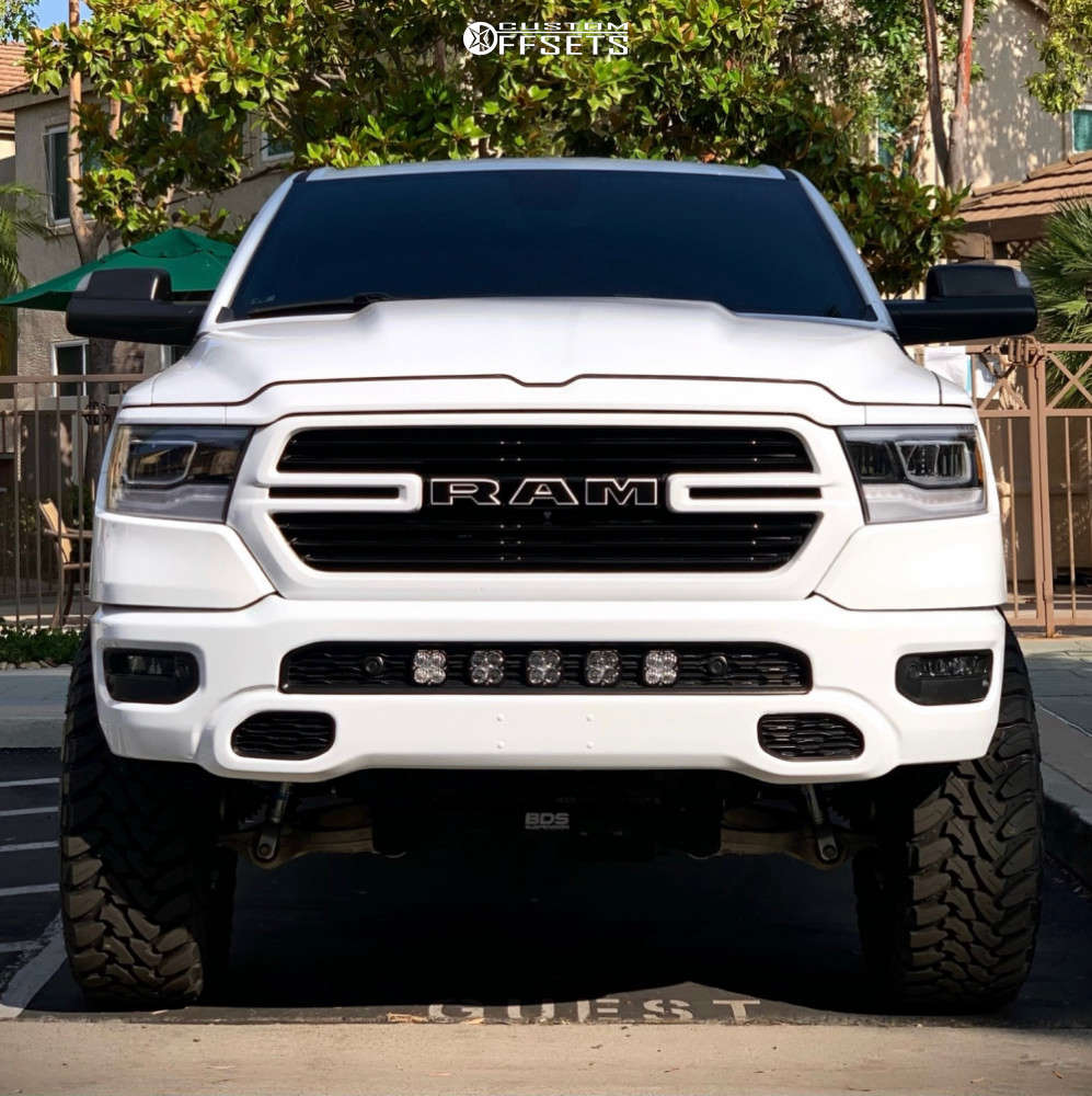 2019 Ram 1500 with 20x10 -24 Method Mr606 and 37/12.5R20 Toyo Tires ...