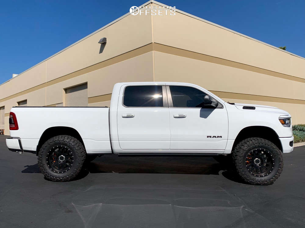 2019 Ram 1500 with 20x10 -24 Method Mr606 and 37/12.5R20 Toyo Tires ...
