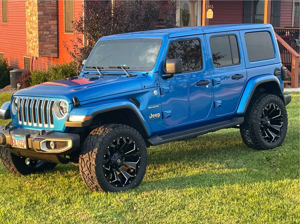 2021 Jeep Wrangler with 22x10 -18 Fuel Assault and 35/12.5R22 Gladiator Xcomp Xt and Suspension ...