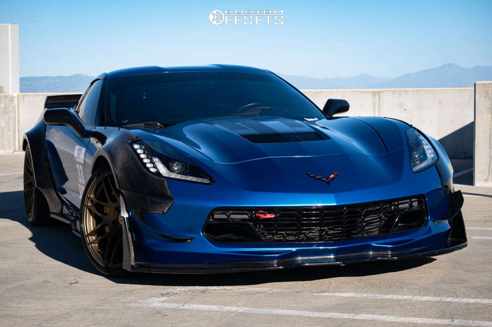 2014 Chevrolet Corvette with 19x9.5 32 Forgestar F14 and 275/30R19 ...