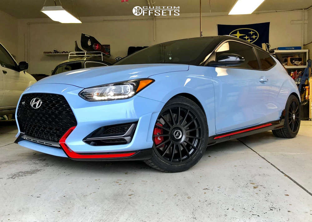 2021 Hyundai Veloster N with 18x8.5 45 Fifteen52 Podium and 245/40R18 ...