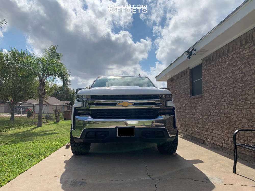 2020 Chevrolet Silverado 1500 with 17x8.5 0 Vision Manx and 315/70R17 ...