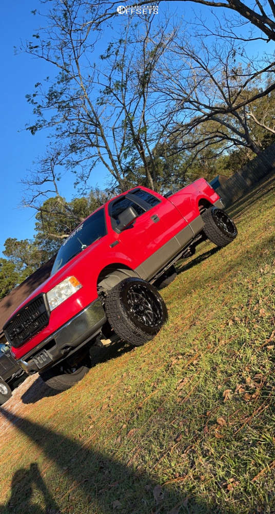 2006 Ford F-150 with 22x12 -44 TIS 533 and 35/12.5R22 Nitto Recon ...