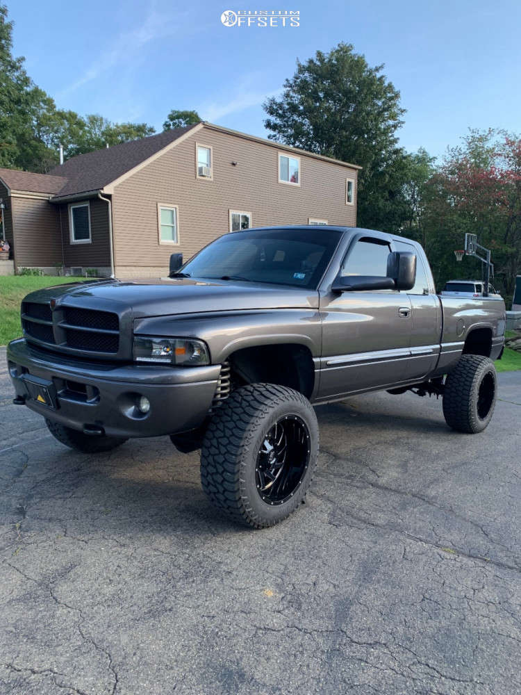 2002 Dodge Ram 2500 with 20x12 -44 Hardrock Crusher H704 and 35/12.5R20 ...