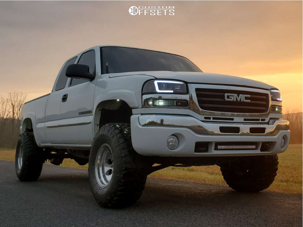 2007 GMC Sierra 2500 HD Classic with 16x12 -50 Mickey Thompson Classic ...