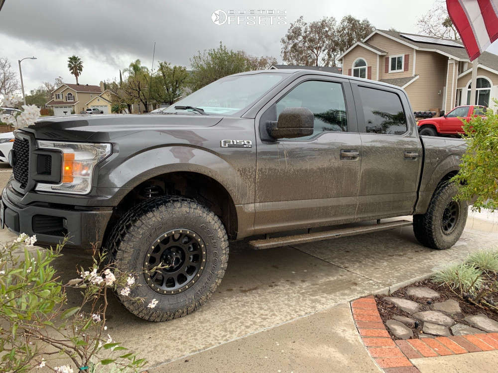 2018 Ford F-150 with 17x8.5 0 Method Mr305 and 35/12.5R17 Toyo Tires ...