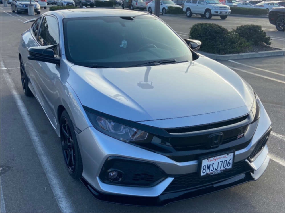 2019 Honda Civic with 18x8 40 Enkei T6r and 225/40R18 Michelin Pilot ...