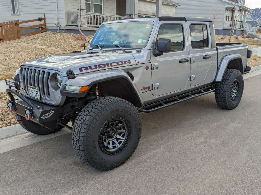 2021 Jeep Gladiator with 18x9 -12 Fuel Assault and 37/12.5R18 Falken ...