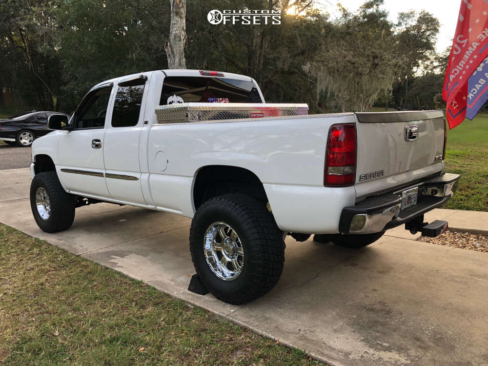 2004 GMC Sierra 1500 with 17x10 24 Pro Comp Series 89 and 35/12.5R17 ...