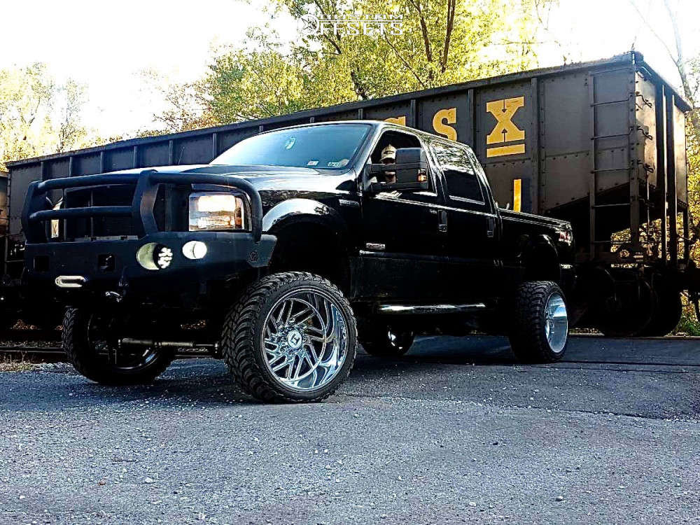 2004 Ford F-250 Super Duty with 24x14 -76 Hostile Jigsaw and 35/13.5R24 ...