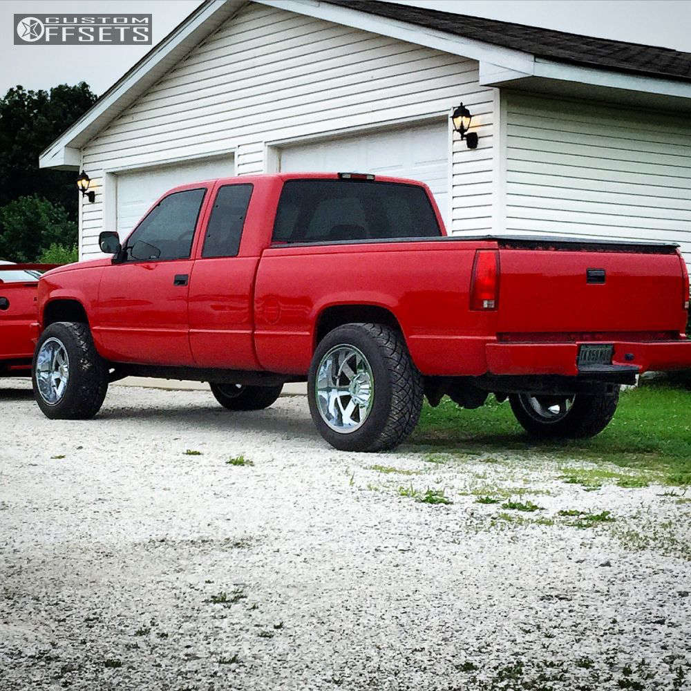 1994 GMC K1500 with 20x12 -44 Moto Metal MO962 and 305/50R20 Nitto ...