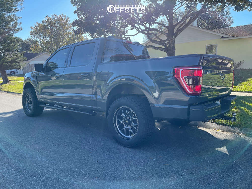 2021 Ford F-150 with 20x9 1 Fuel Tech and 31/10.5R20 Nitto Terra ...