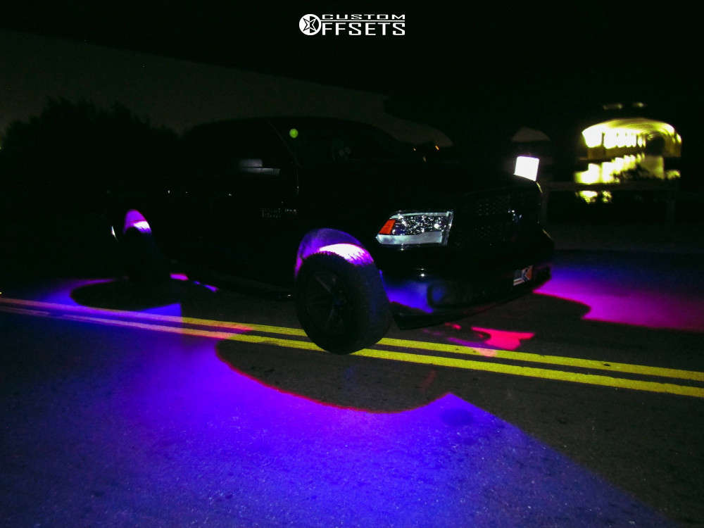 2018 Ram 1500 with 20x10 -25 Vision Razor and 33/11.5R20 Nexen Roadian ...