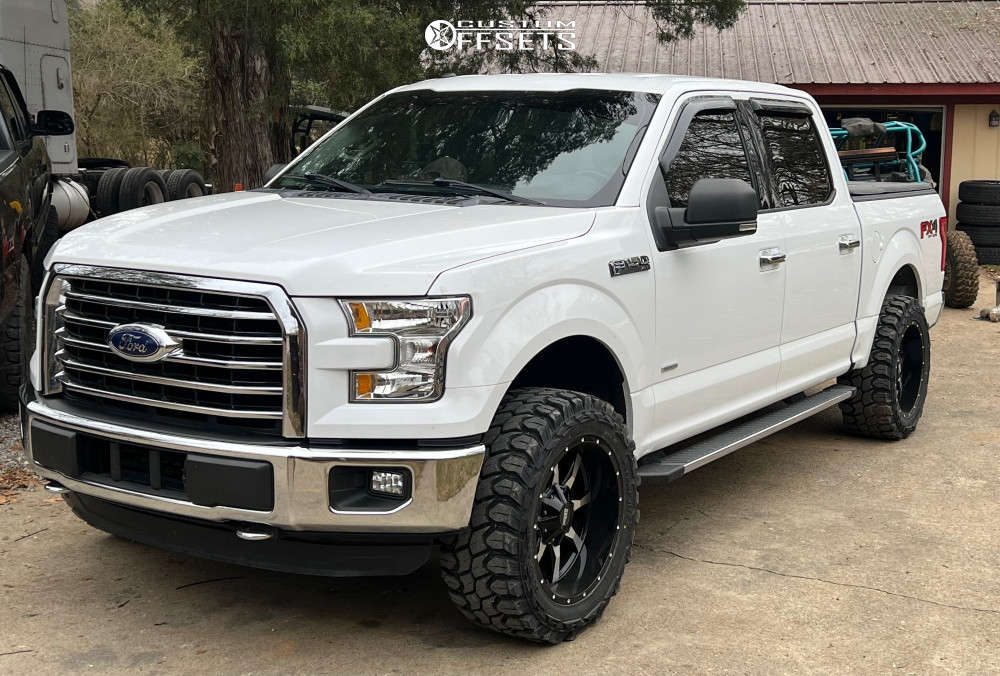 2016 Ford F-150 with 20x10 -24 Moto Metal Mo970 and 33/12.5R20 ...