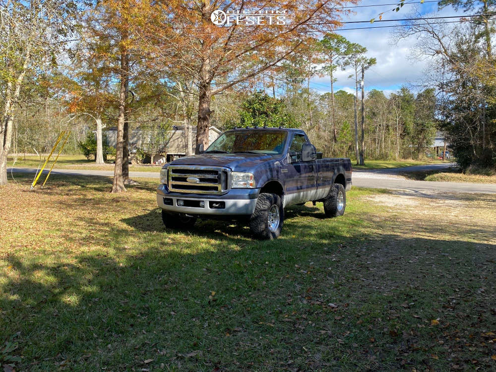 2006 Ford F-250 Super Duty with 17x9 -6 Pro Comp 69 and 33/12.5R17 ...