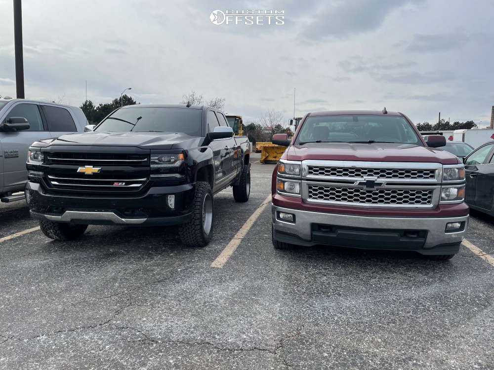 2018 Chevrolet Silverado 1500 with 20x10 -19 Fuel D715 and 305/55R20 ...