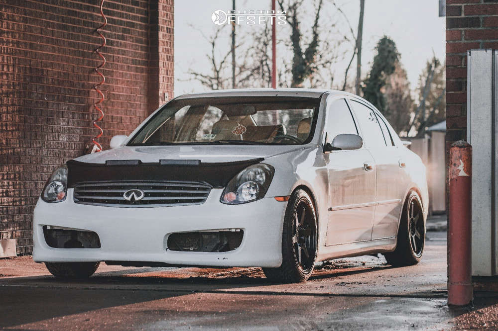 2006 INFINITI G35 Lowering Springs | Custom Offsets