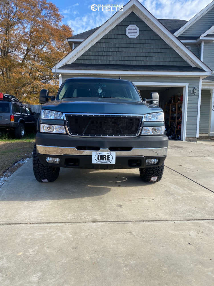 2006 Chevrolet Silverado 2500 HD with 17x8.5 0 Method Double Standard ...