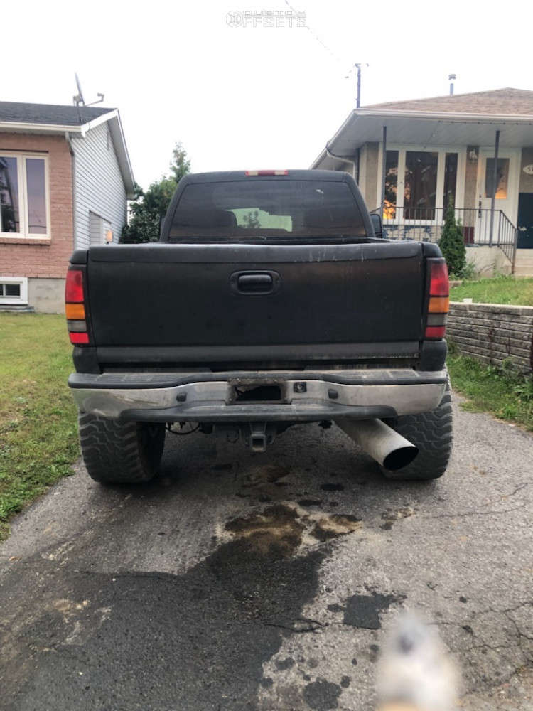 2002 GMC Sierra 2500 HD with 20x14 -76 Vision 390 Empire Wheels and 38/ ...