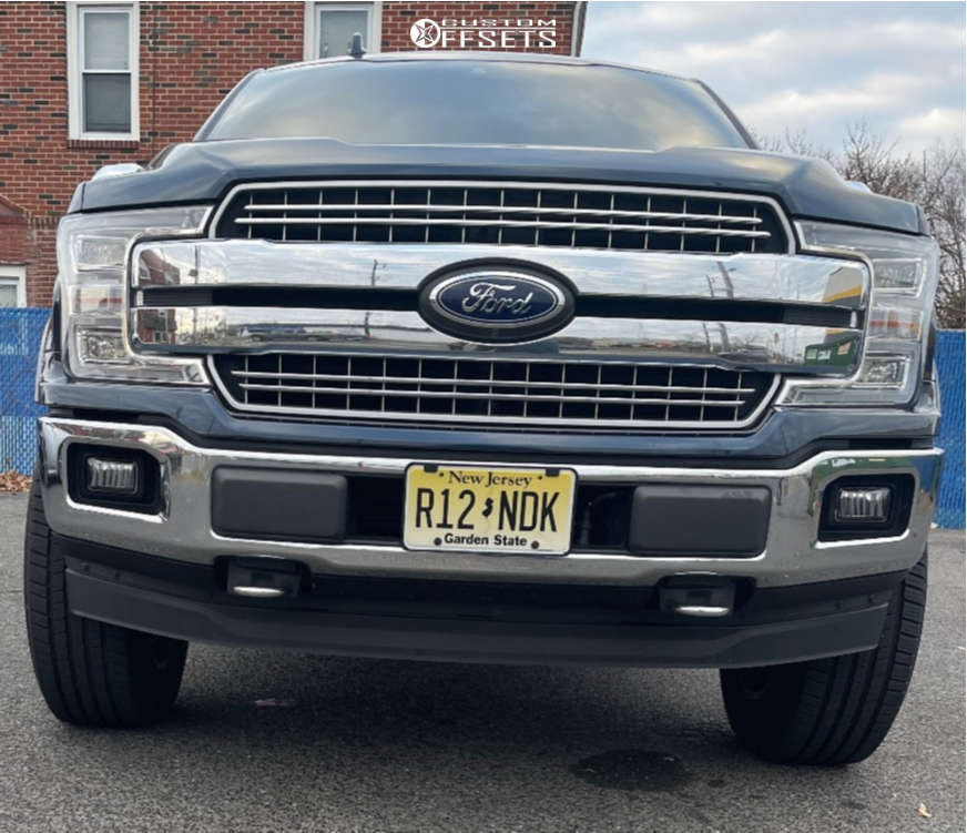 2018 Ford F-150 with 20x10 -24 Level 8 Slingshot and 285/65R20 Michelin ...