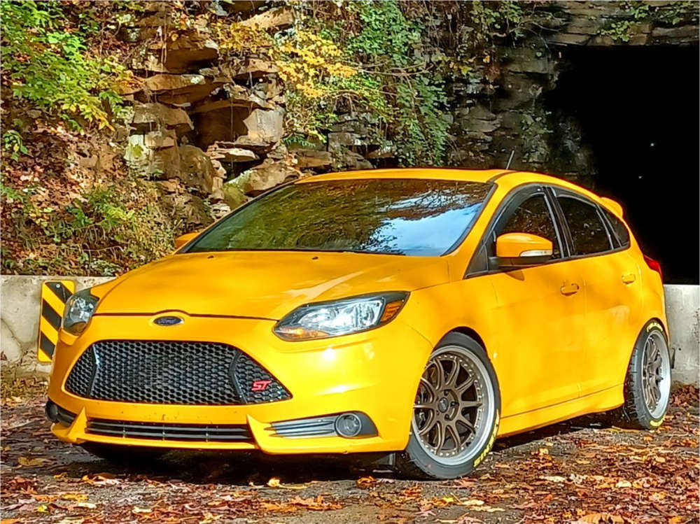 2013 Ford Focus with 18x8.5 30 ESR Cs12 and 235/40R18 Falken Azenis ...