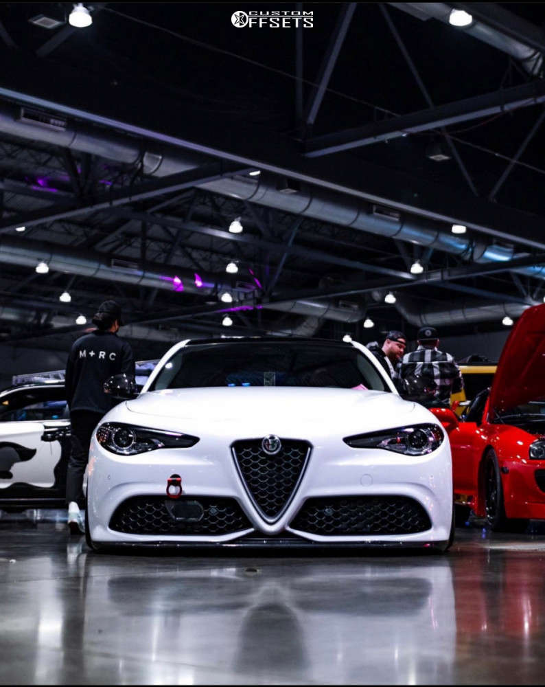 2018 Alfa Romeo Giulia with 19x8.5 33 Work Vsxx and 235/35R19 Hankook ...