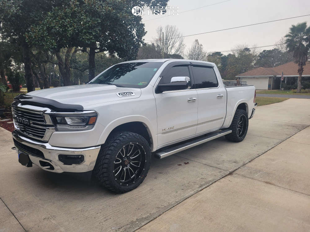 2019 Ram 1500 with 22x10 -18 Wicked Offroad W908 and 33/12.5R22 ...
