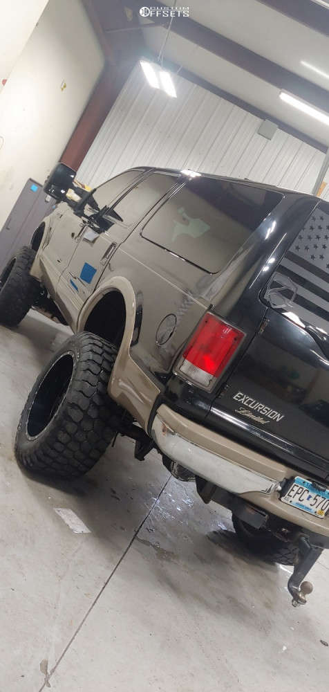 2000 Ford Excursion with 22x12 -50 Ballistic Rage and 37/13.5R22 ...