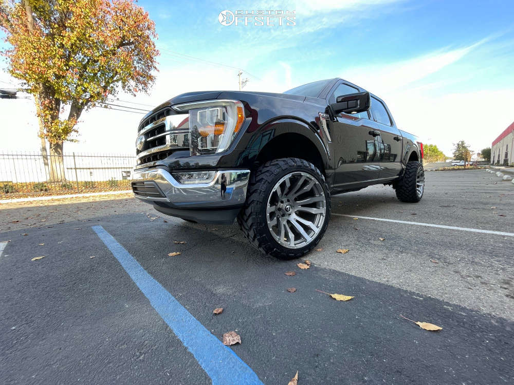 2021 Ford F-150 with 22x12 -44 Fuel Blitz and 33/12.5R22 Fuel Gripper ...
