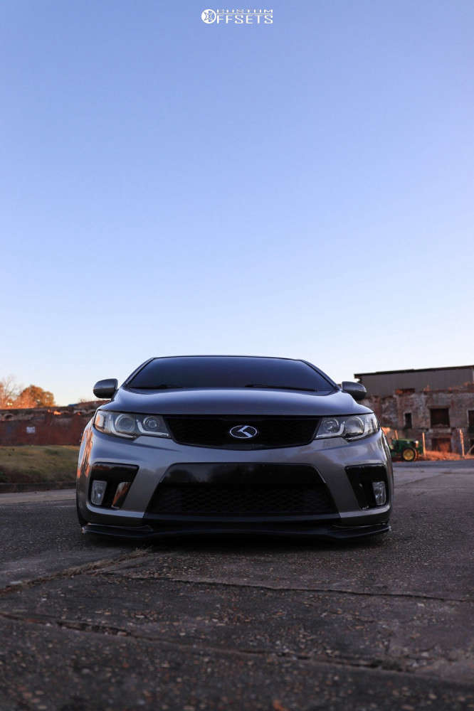 2012 Kia Forte Koup with 18x8.5 35 Aodhan Ds05 and 215/35R18 Vercelli ...