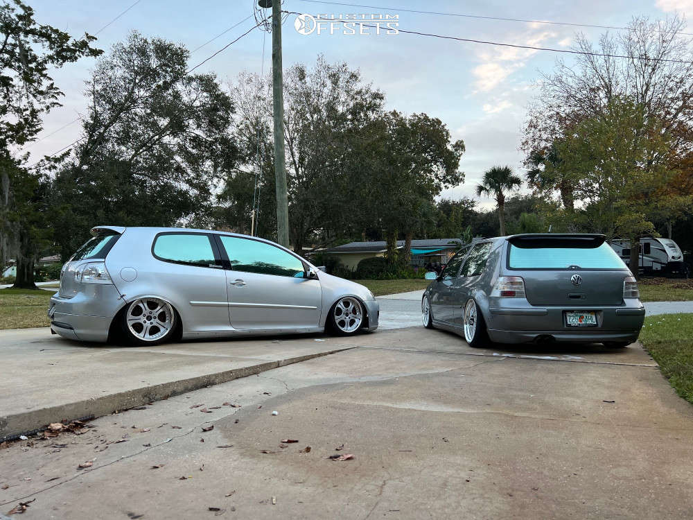 2007 Volkswagen GTI Wheel Offset Tucked Coilovers | 2000433 | Custom ...