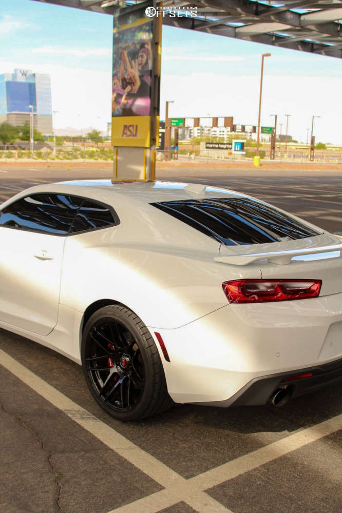 2016 Chevrolet SS with 20x9.5 33 Curva C10n and 275/30R20 Falken Azenis ...