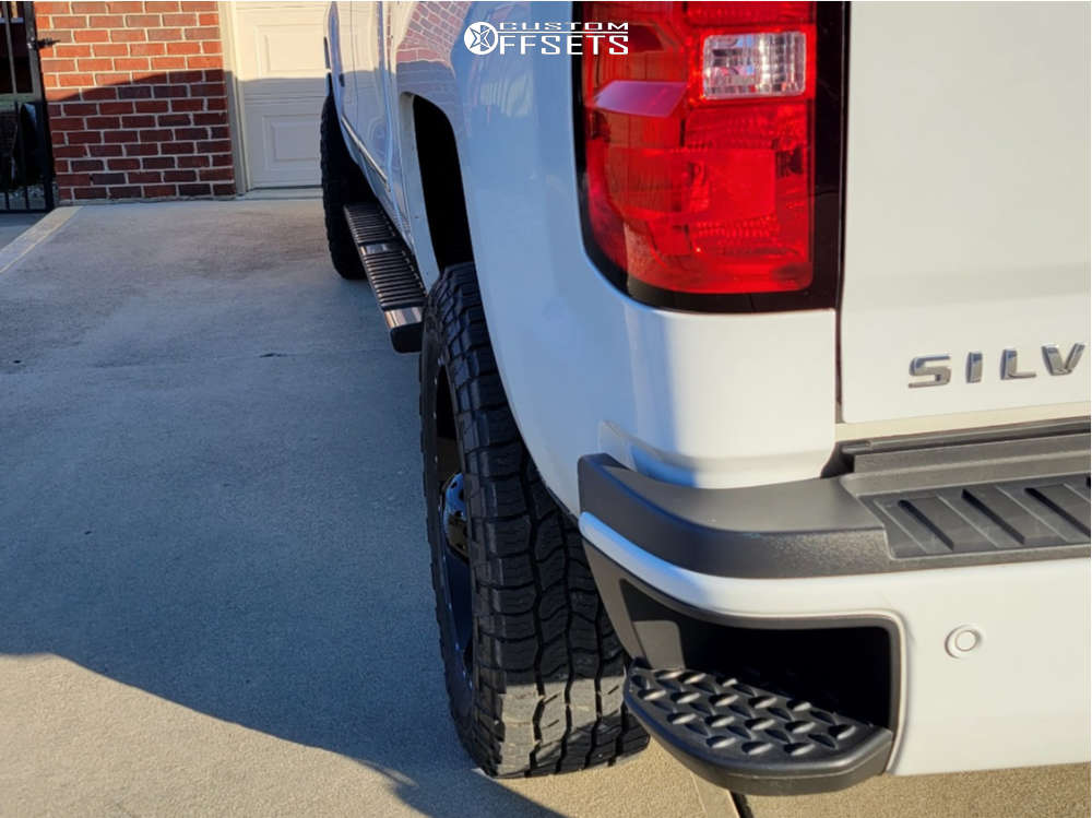 2018 Chevrolet Silverado 2500 HD with 20x9 18 Ultra Hunter and 275 ...