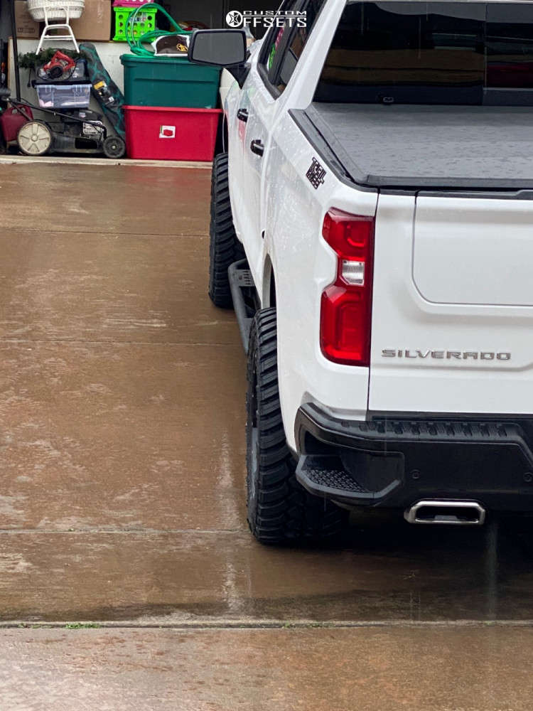 2021 Chevrolet Silverado 1500 with 20x10 -19 Ballistic Rage 959 and 33/ ...