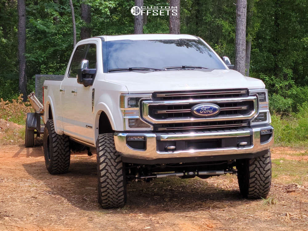 2020 Ford F-250 Super Duty with 17x8.5 4.5 Raceline Avenger and 37/12 ...